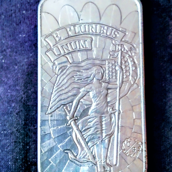Other | Unity And Serenity Silver Bar With E Pluribus Unum Design ...